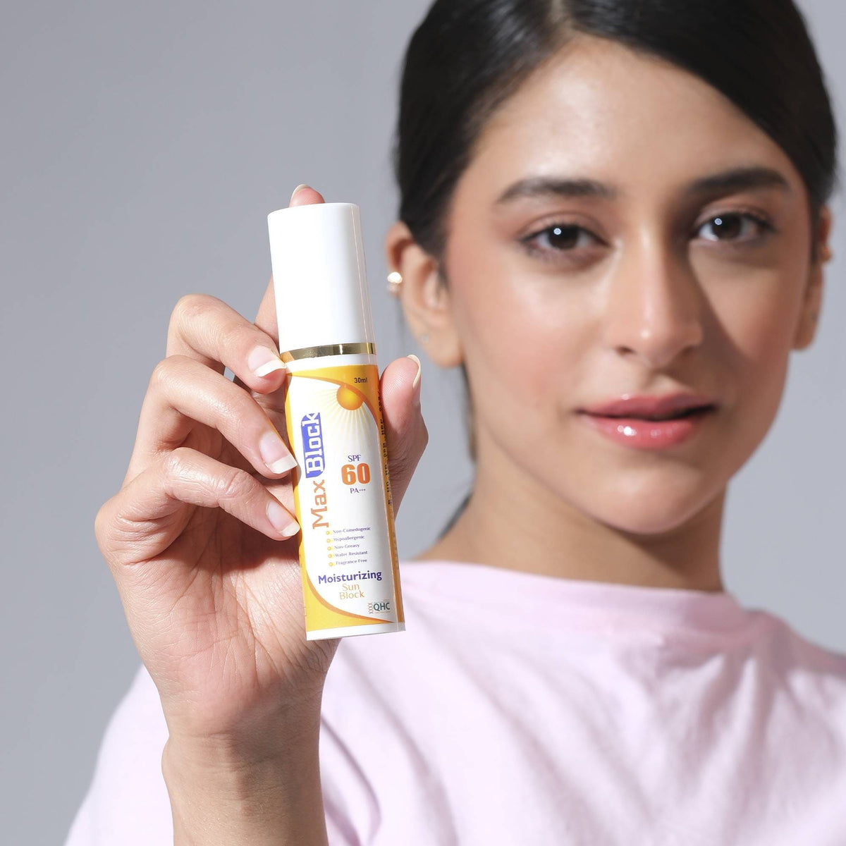 Max block SPF 60 Moisturizing Sunblock – Qhc.com.pk